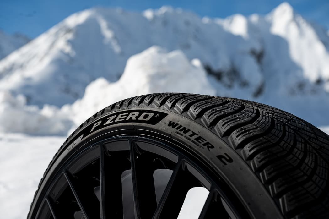 Nuevo neumático de invierno de Pirelli - P Zero Winter 2 - 2024